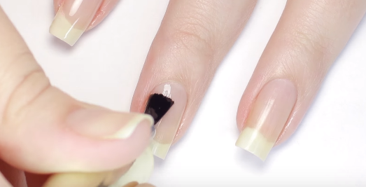 How To Do Gel Nails At Home For Beginners [The Ideal Way...]